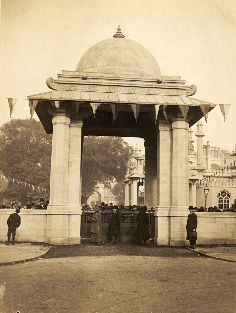 Unveiling the Indian Gate - Brighton & Hove Museums